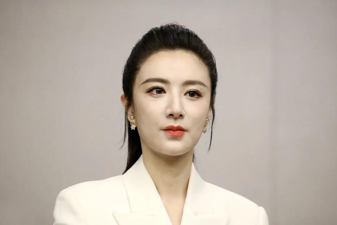 薇娅被曝隐秘“复出”！小程序出镜带货，夫妇二人动作不断 1961